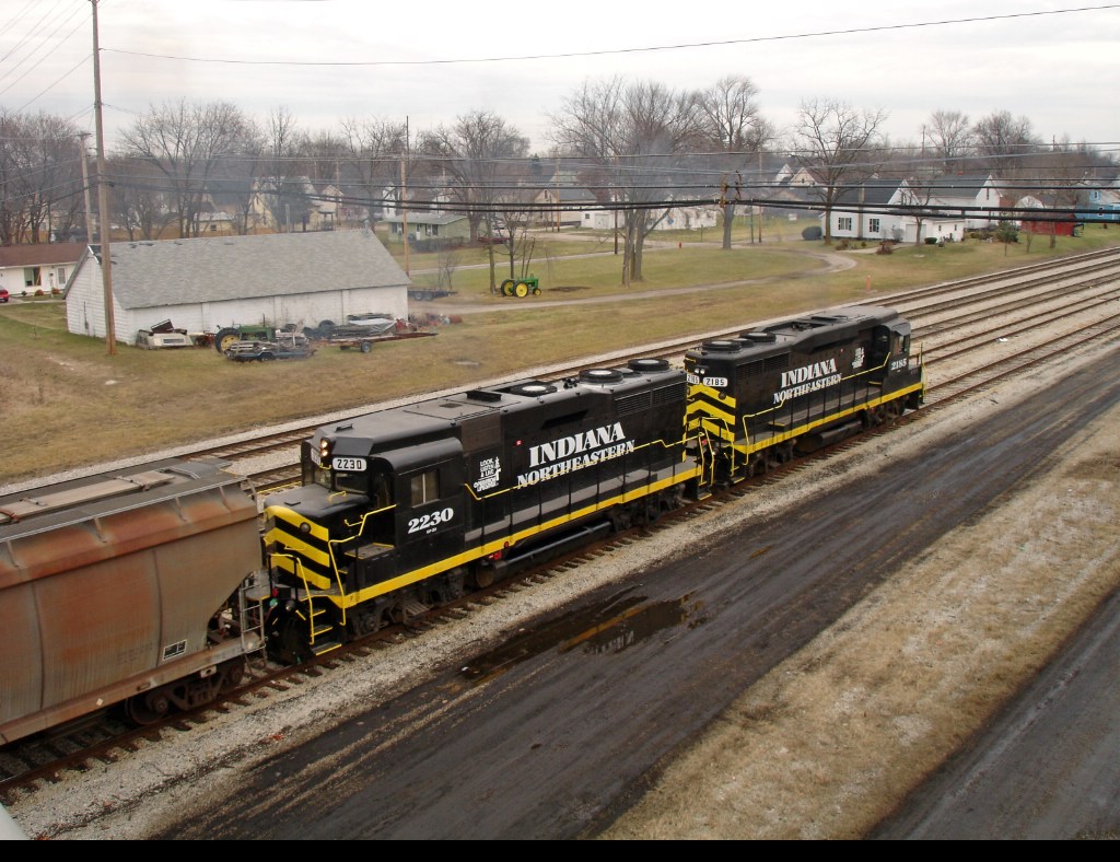 INER 2185 & 2230 GP30's at NS Montpelier, OH Yard